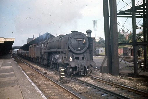 ORIGINAL COLOUR SLIDE of 70008 BR Britannia steam loco £5.19 - PicClick UK