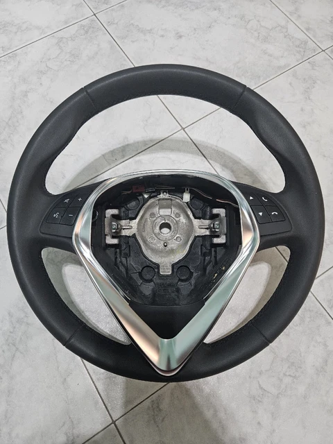 VOLANTE ALFA ROMEO Giulietta Mito EUR 300,00 - PicClick IT VOLANTE ALFA ROMEO Giulietta Mito EUR 300,00 - PicClick IT