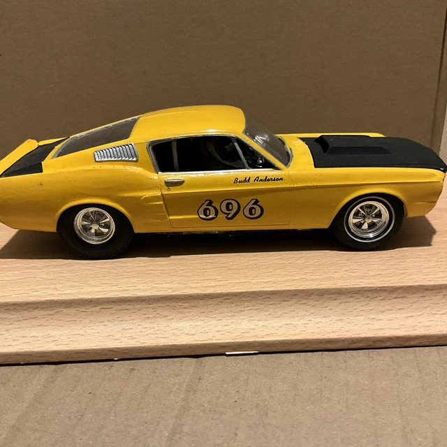 1:25 ? SCALE 1960s Mustang American Muscle Car Model Kit BUILT £19.90 ...