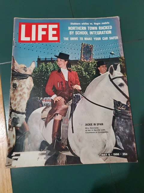 1966 MAY 6, Life Magazine, Jackie Kennedy In Spain Vintage Colorful ...