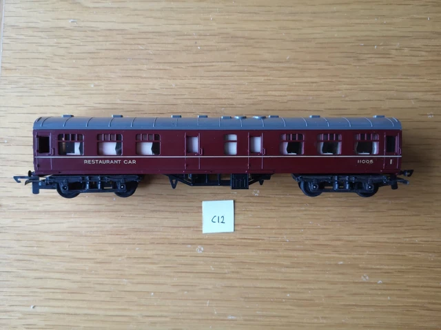 TRIANG T84 MAIN Line Restaurant Coach, Maroon, 11005 , TT Gauge, Boxed ...