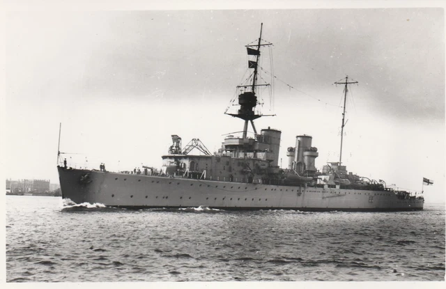 ORIGINAL PHOTOGRAPH ROYAL Navy. HMS "Vindictive" Cruiser. Carrier. WW2 ...