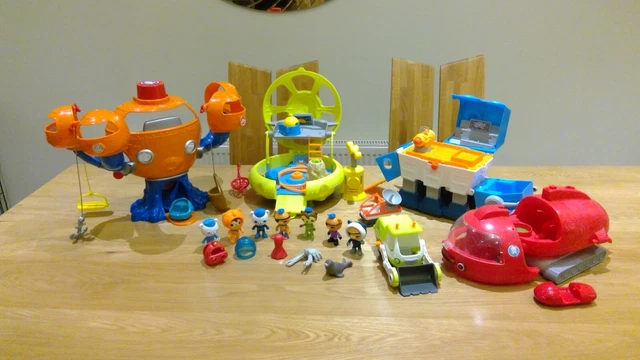OCTONAUTS - LARGE Bundle of toys inc Octopod, Octolab, Gup I, Gup X ...