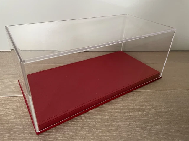 1:18 BBR VITRINE Show Case Display Case red synthetic leather base ...
