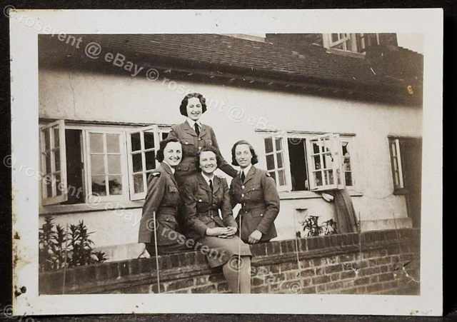 WW2 RAF UXBRIDGE - four WAAFs at 1st Billet House 1942 -photo 9 by 6cm ...