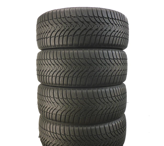 4 X KUMHO 215/50 R17 95H WinterCraft WP51 Winterreifen 2015 8mm WIE NEU ...