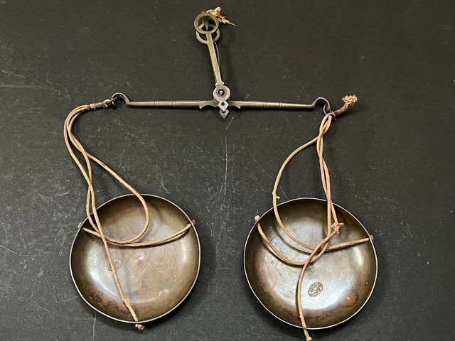 OLD VINTAGE HAND Balance Brass Weighting Scale Taraju Rare Scale ...