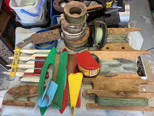 VINTAGE GROUP OF wood & plastic hand lines of various sizes shapes and ...