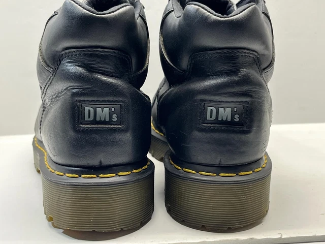 DR MARTENS MENS Size 9 Boots Black Leather 8699 Lace Up Doc Martens £62 ...