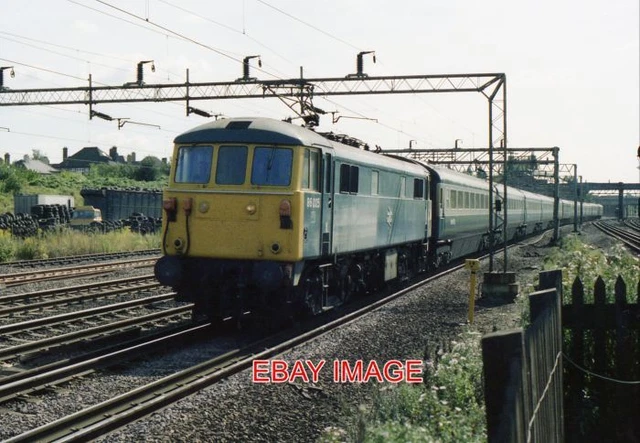 PHOTO ELECTRIC Loco Class 86 No. 86 025 (Formally E3186 Heads A Down ...