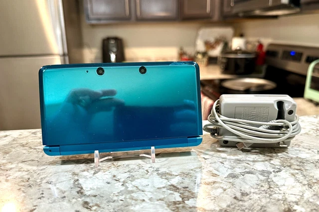 NINTENDO 3DS AQUA Blue Teal Console System CTR-001 Bundle W/ Charger ...