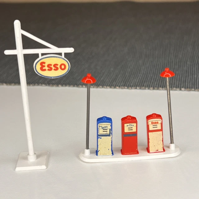 VINTAGE LEGO SYSTEM 1950s Town Plan Fuel Pump & Esso Sign 1:87 HO Rare ...