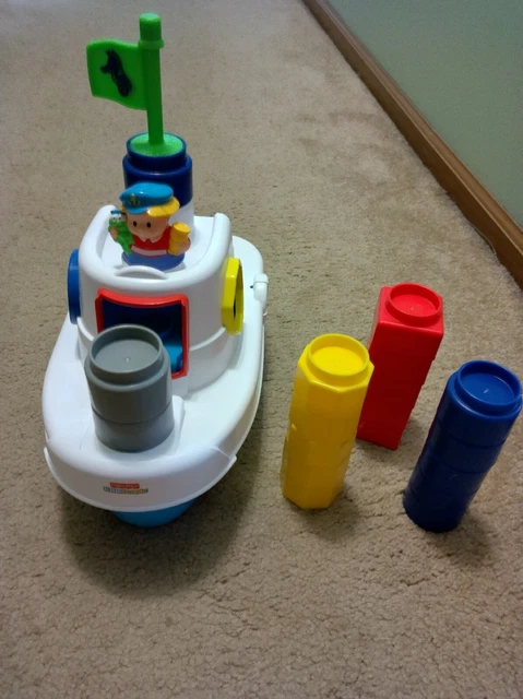 FISHER PRICE LITTLE People Boat With Blocks And Captain Complete $19.99 ...