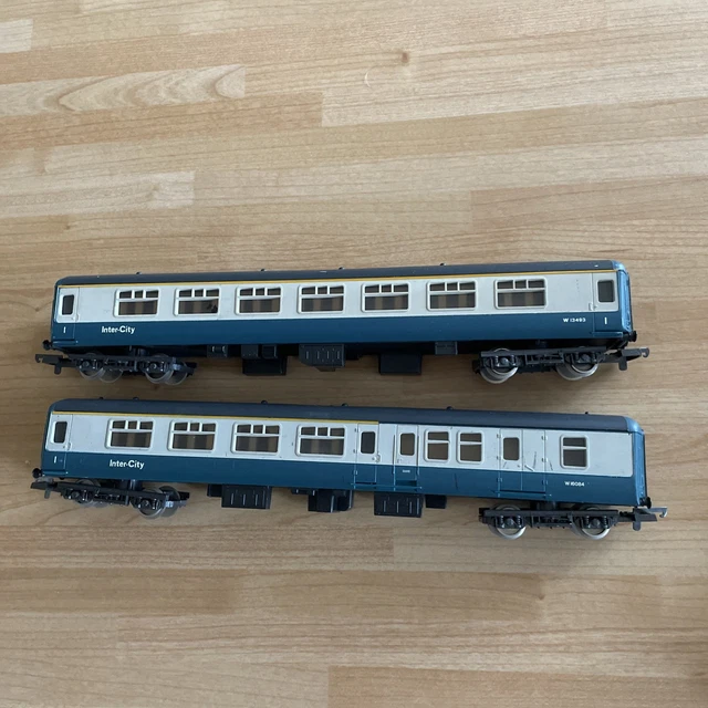 OO GAUGE BRITISH Rail Inter-City Coaches 1 x W13493 & 1x W16084 unboxed ...