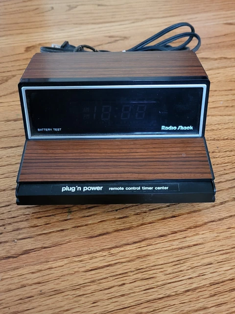 VINTAGE RADIO SHACK Plug 'N Power Remote Control Timer Center 61-2679A ...