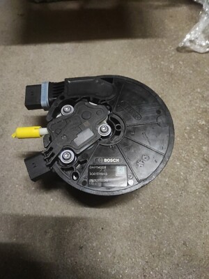 NUOVA POMPA ORIGINALE Audi Vw Seat Def Adblue 5Q0131971B F01C250148 ...