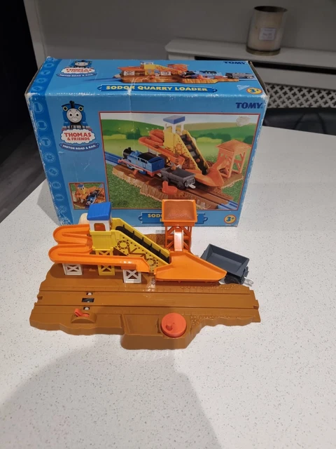 TOMY TRACKMASTER THOMAS And Friends Sodor Quarry Loader 2005 With Truck ...