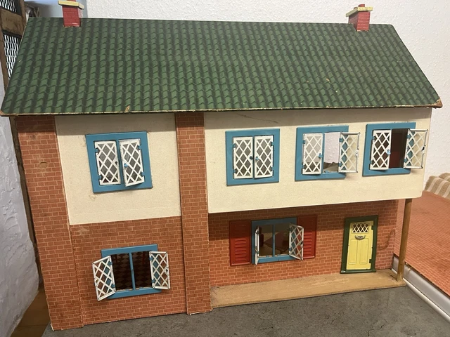 LARGE VINTAGE DOLLS House Tri-ang Style Windows /Renovation/ Some ...