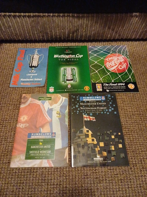 MANCHESTER UNITED LEAGUE Cup Programmes £10.80 - PicClick UK