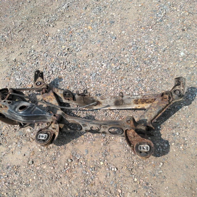 MERCEDES W201 REAR Subframe £99.00 - PicClick UK