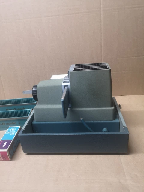 ARGUS 500 PROIETTORE Slide Han O Matic Vintage Non testato EUR 11,65 ...