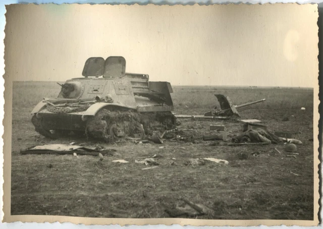 WWII ARCHIVE PHOTO: Destroyed Russian T-20 Artillery Tractor On A ...