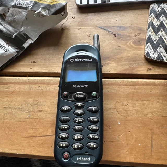 VINTAGE MOTOROLA TIMEPORT tri-band mobile cell phone £4.99 - PicClick UK