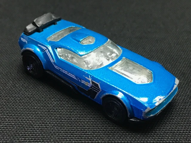 FAST FISH (BLUE) Hot Wheels Collectable Scale 1:64 EUR 3,42 - PicClick FR