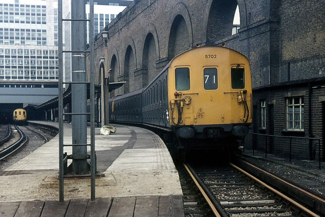 BRITISH RAIL 2EPB 5702 Cannon Street 1976 Rail Photo £2.70 - PicClick UK