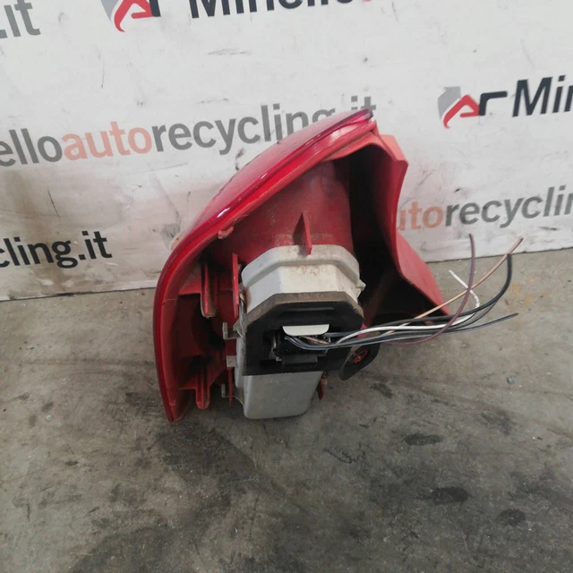 8200917487 FEU ARRIÈRE pour RENAULT CLIO 2A SERIE 1.5 dCi Van 2001-2010 ...