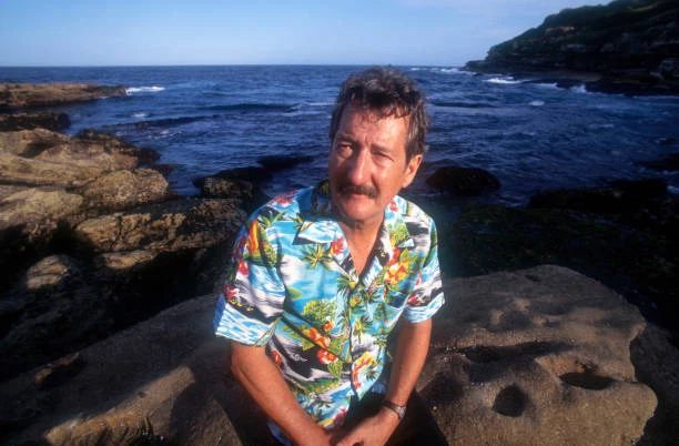 AUSTRALIAN ACTOR MICHAEL Caton at Bondi Beach on January 21, 1999 - Old ...