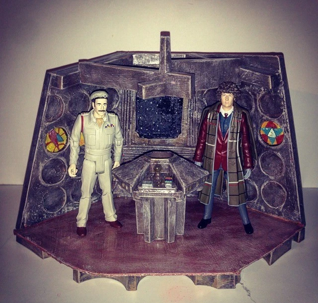 DOCTOR WHO 4TH Dr Secondary Console room diorama playset tardis custom ...