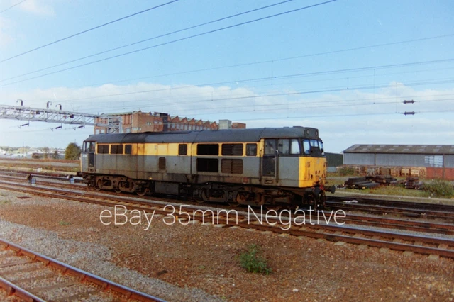 35MM RAILWAY NEGATIVE - Diesel Class 31 31188 Locomotive Rugby 21/10/97 ...