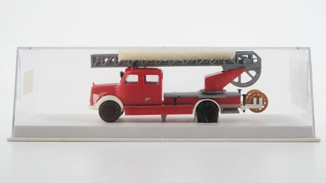 BREKINA H0 4031 Mercedes-Benz L 311 DL 25 Drehleiter Metz Feuerwehr EUR ...