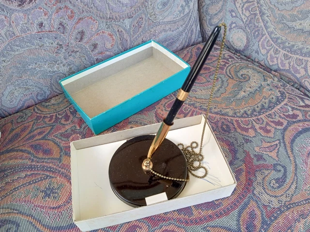 VINTAGE TUCKERSHARPE RECEPTION Pen Desk Set Chain with Stand Black Art ...