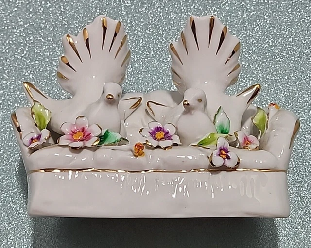 VINTAGE CAPODIMONTE MADE in Italy Italian Porcelain Doves & Flowers on ...