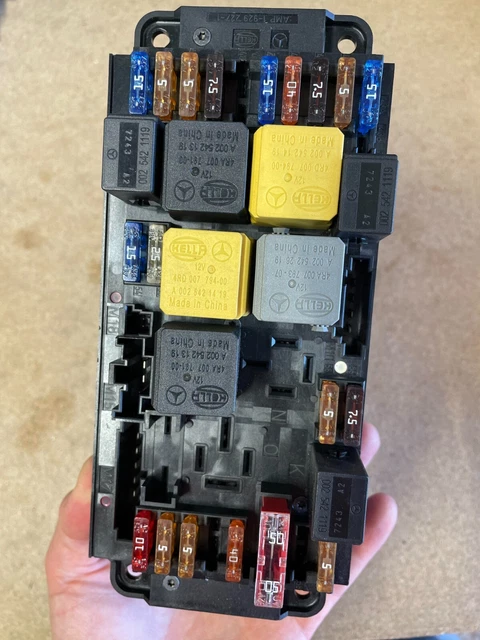 MERCEDES BENZ SLK R171 Front SAM Fuse Relay Control ECU Module ...