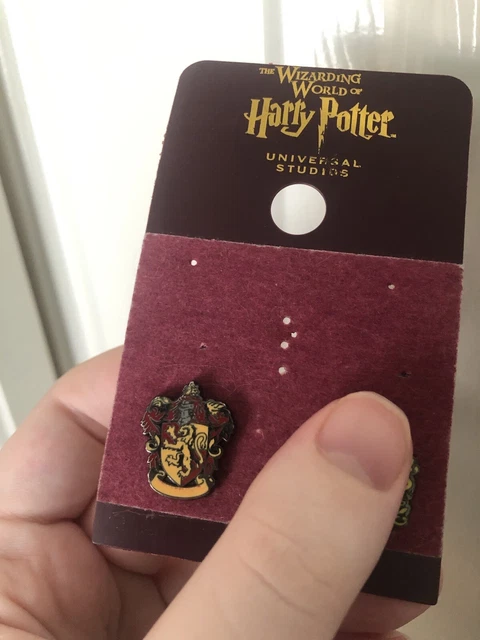 UNIVERSAL STUDIOS MINI Gryffindor Pin $11.00 - PicClick