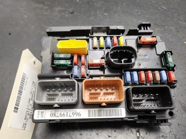 BOITIER SERVITUDE MOTEUR (BSM) PEUGEOT 207 657073 EUR 40,00 - PicClick FR
