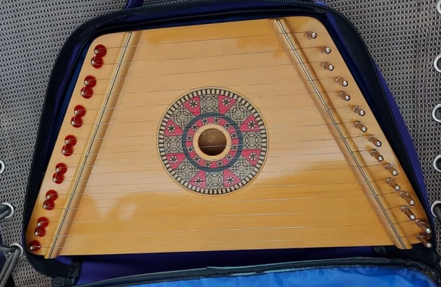 HEARTHSONG LYRICAL LAP Harp Wooden Musical String Instrument/Case $19. ...