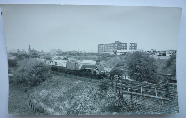 SIR NIGEL GRESLEY LNER 4498 Railway Locomotive Photograph £4.10 ...