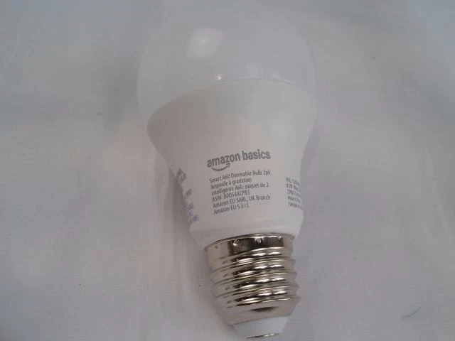 AMAZON BASICS SMART A60 Dimmable LED Light Bulb E27 Base Soft White 8W ...