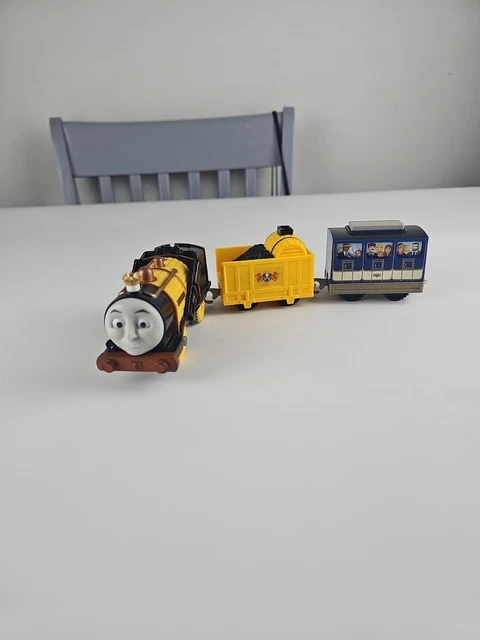 THOMAS & FRIENDS Trackmaster Motorized Train Stephen, The Rocket, Complete £27.00 - PicClick UK