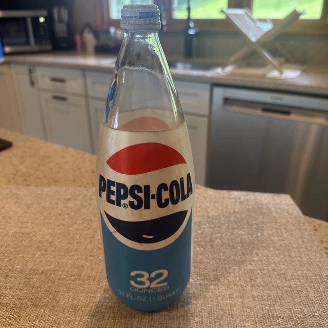 VTG-PEPSI COLA 32 Oz Styrofoam Label Soda Bottle Glass Embossed73 ...