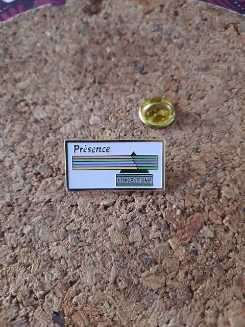 PIN'S PRÉSENCE CONTRAT BNP Assurance Banque Paribas - Pin Pins Badge ...