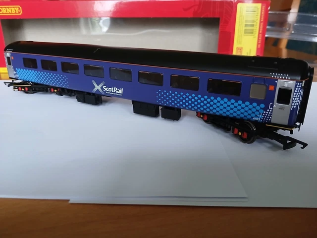 HORNBY R4893C ABELIO Scotrail Mk2F OO Gauge model railway coach £47.50 ...