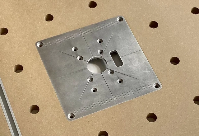 FRÄSTISCH MULTIFUNKTIONSTISCH LOCHPLATTE Fräseinsatz Oberfräse Werkbank ...