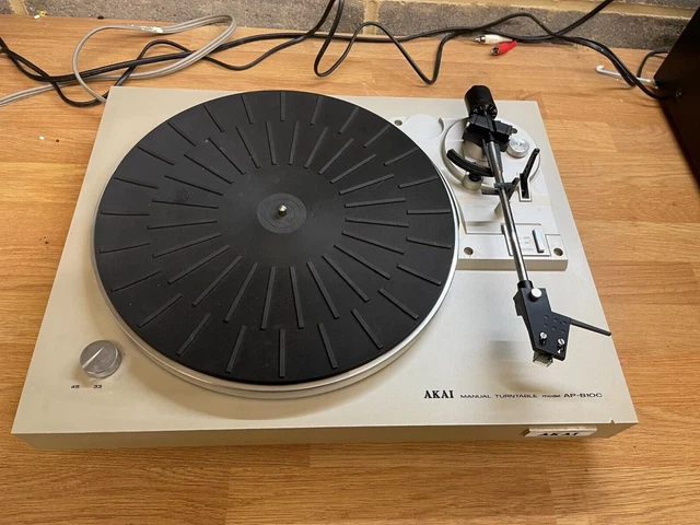 AKAI AP-B10C TURNTABLE: in excellent condition with brand new belt EUR ...