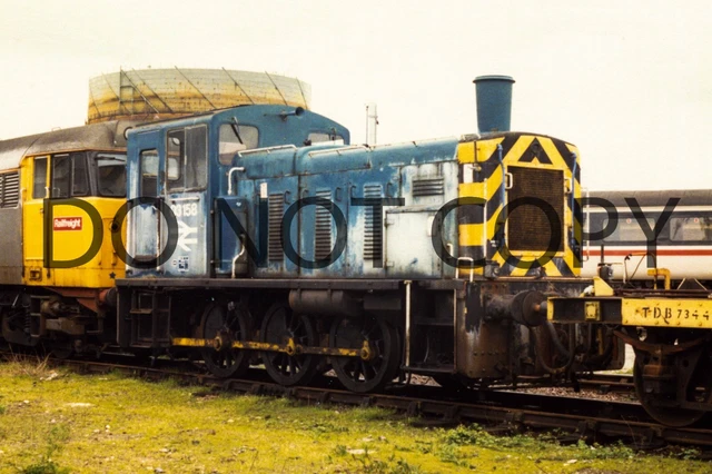 UK DIESEL TRAIN Railway Photograph Of Class 03 03158 Loco. Rm03-39 £1. ...