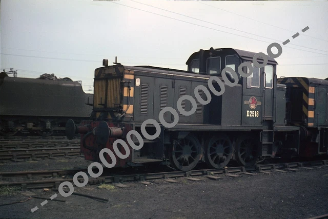 35MM ORIGINAL COLOUR SLIDE OF D2/12 0-6-0 DIESEL SHUNTER AT CREWE IN ...